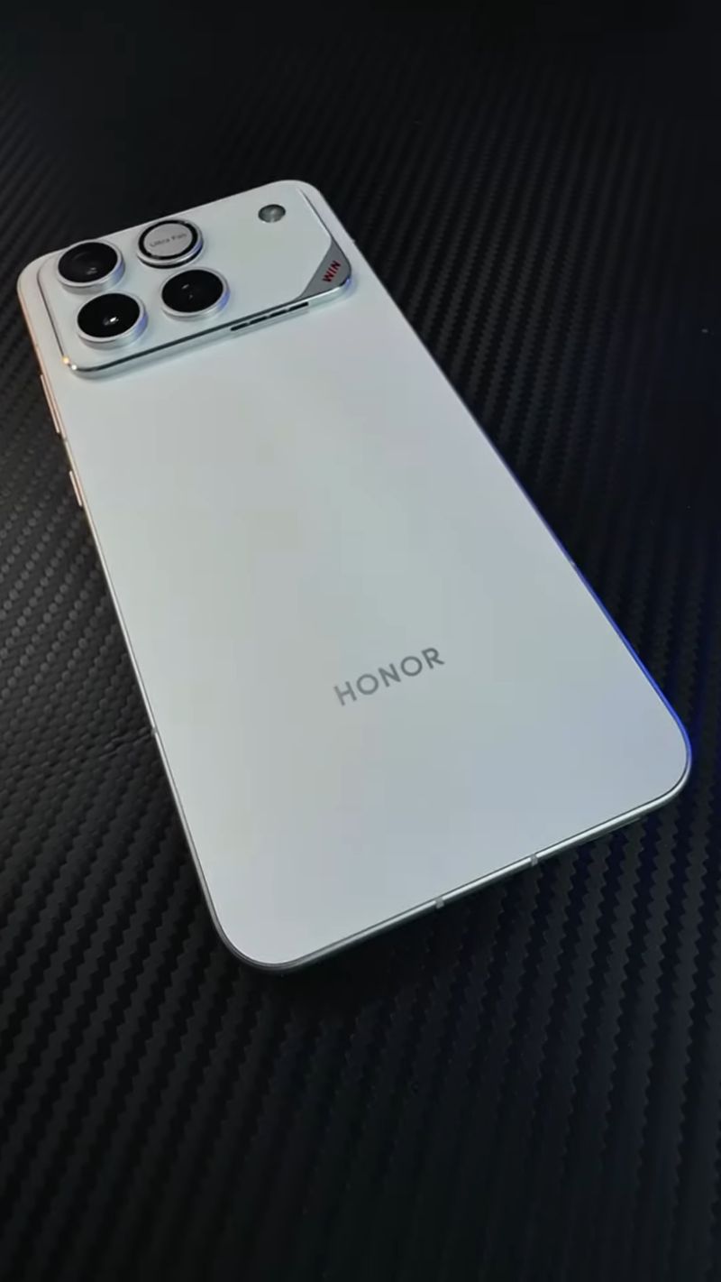 Honor WIN - Чудо 🚀 Мечта года❗️ Первое знакомство с Золотым ТОПОМ из поднебесной #shorts #honorwin