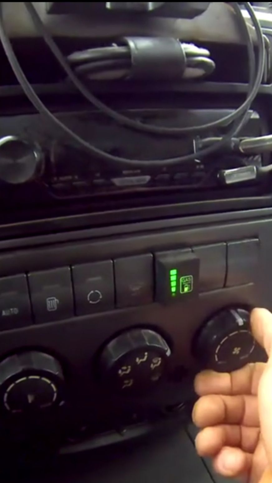 🆘 Отказала печка УАЗ патриот. Ремонт отопителя УАЗ по-нашему! ПОЛНОЕ видео смотрите ЗДЕСЬ ⬇️