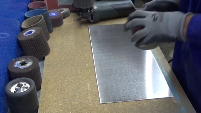 Профессиональный ремонт крупных панелей из нержавеющей стали - лифты, порталы, приборы