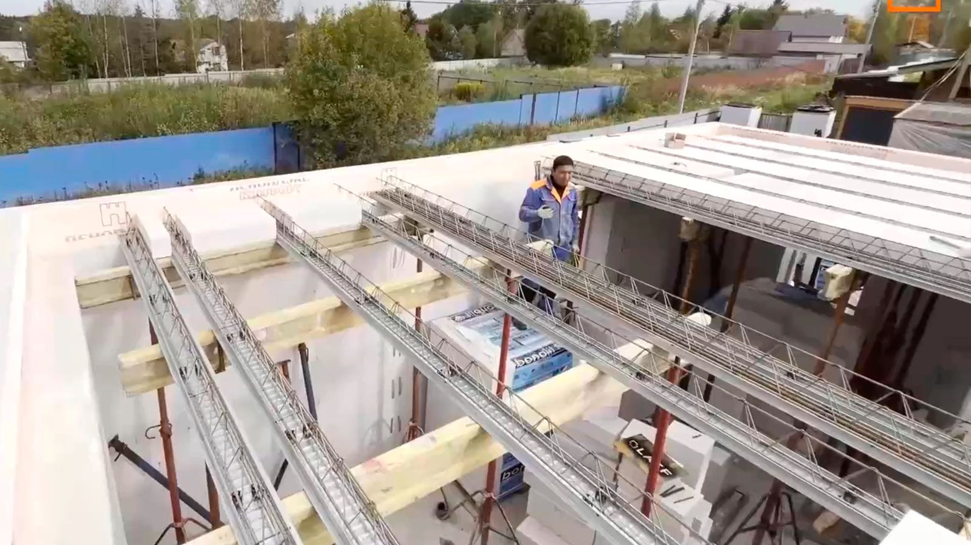 ОБЛЕГЧЕННОЕ СБОРНО - МОНОЛИТНОЕ ПЕРЕКРЫТИЕ. ОТ ОПАЛУБОЧНОГО БЛОКА ДО ЗАЛИВКИ БЕТОНОМ