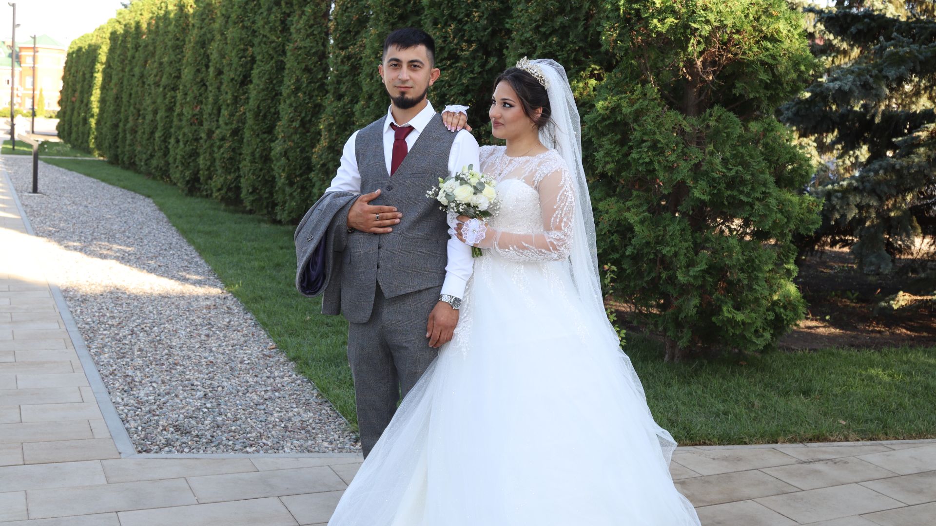 Ролик  Рахил и Хумар Агакишиевы 2 сентября 2025 год  кафе "Рай"