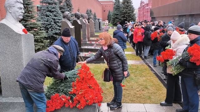 21 декабря 2025 года Акция "2 гвоздики для товарища Сталина" прошла в 31 раз (часть 3)