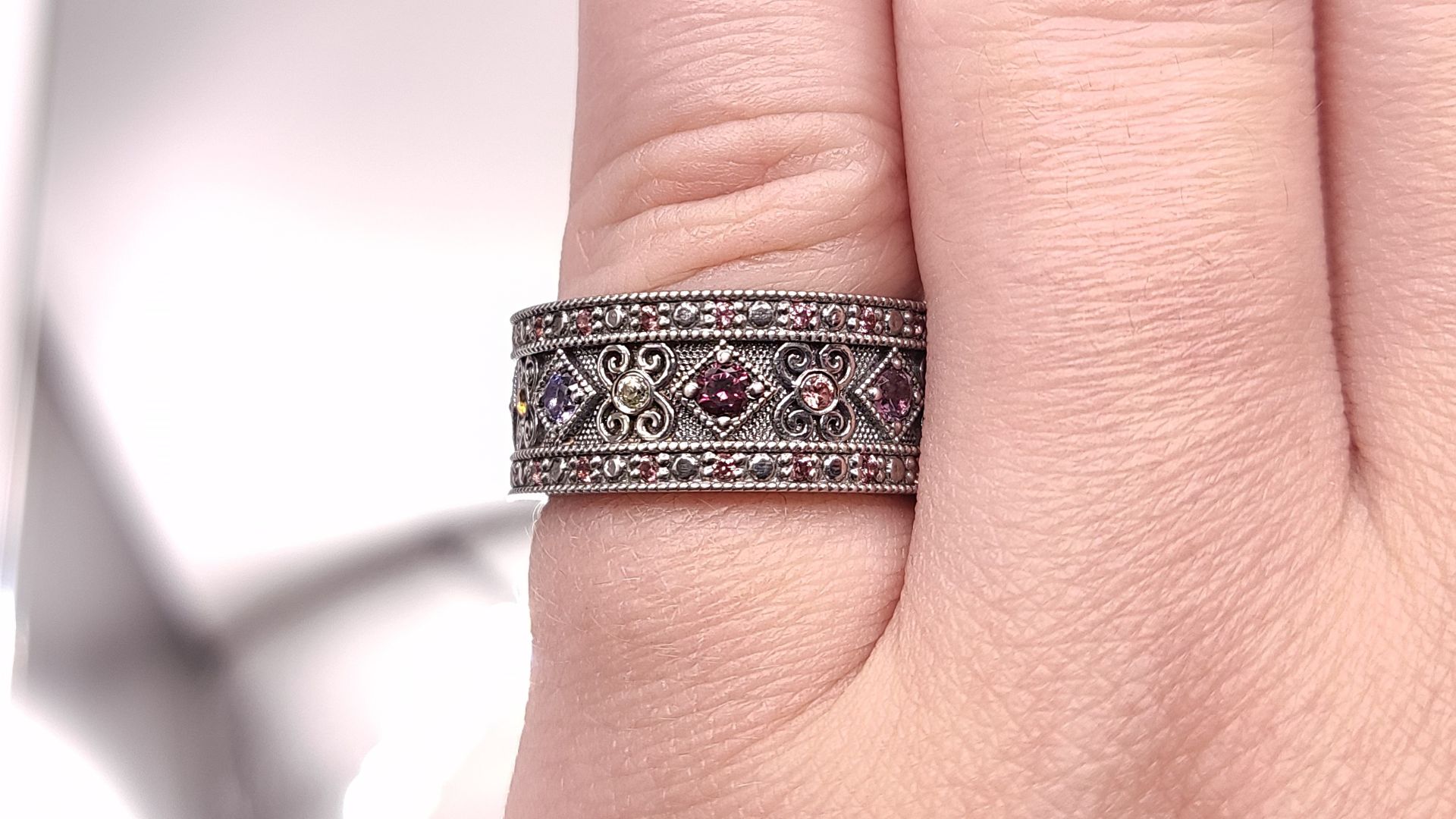 Кольцо с камнями Сапфир и Шпинель