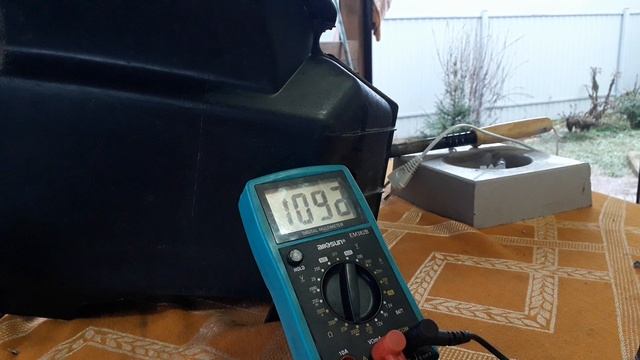 Замена реле регулятор AU150 и показания не рабочего - Replacement relay regulator