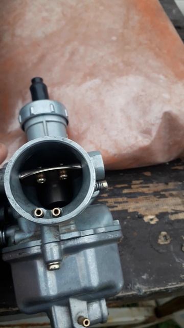 Положение дроссельной заслонки карбюратора квадроцикла и скутера - Throttle position