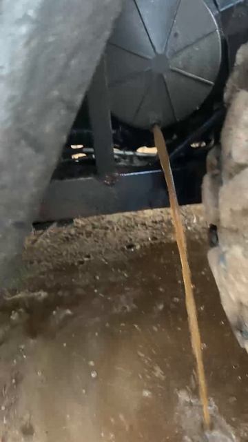 Вариатор ссыт, глубоко погрузился ? - Is the variator pissing, deep in?