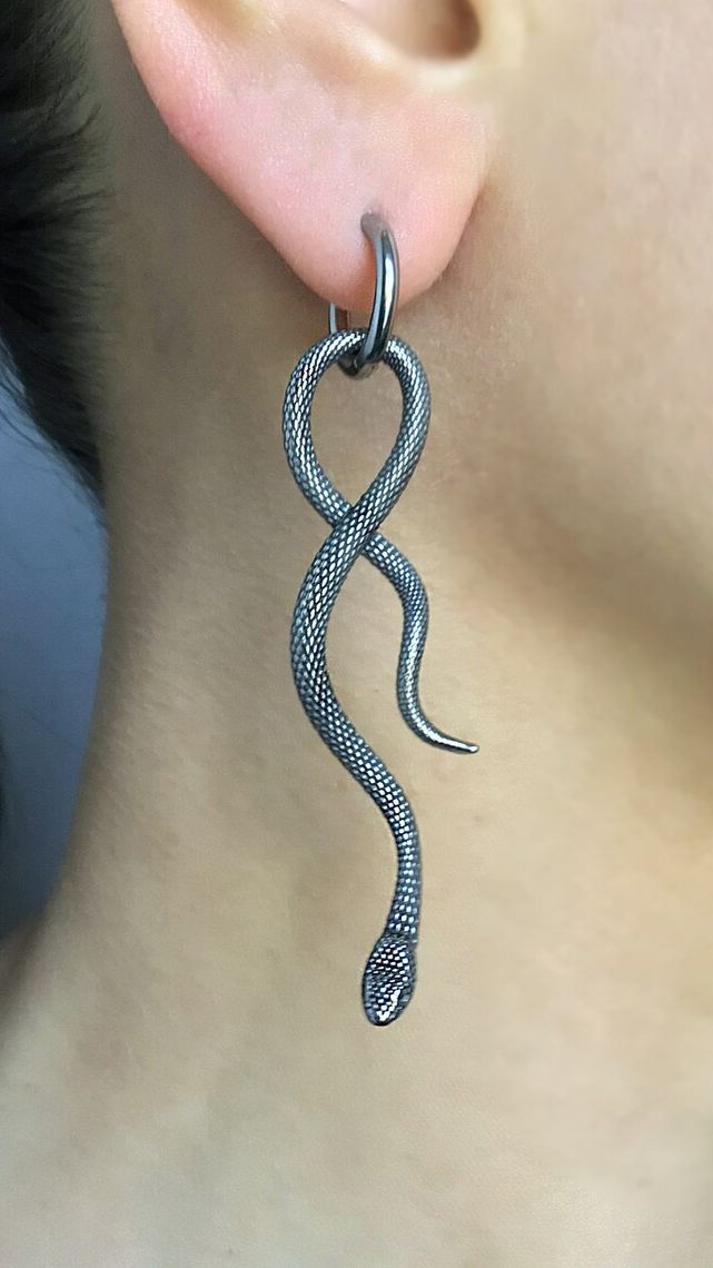 Длинные серьги со съёмной подвеской "Змея защитница" от StarfallShop