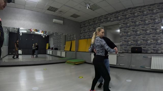 2025-12-20 Занятие 5 Суббота (5) ZOUK обучение Lera🐆LEO, GX011547