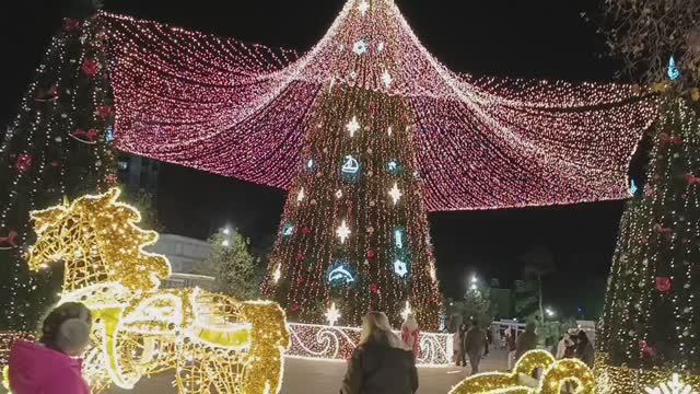 Предновогодняя Анапа. Арт Авеню. много красоты