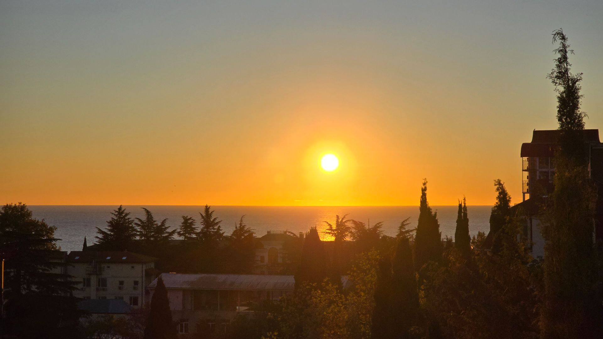 Солнце, море...Красота!  30 октября 2025 г.