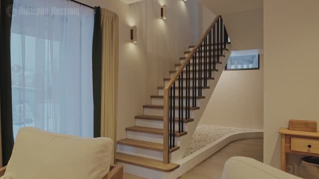 Лестница закрытого типа под обшивку деревом