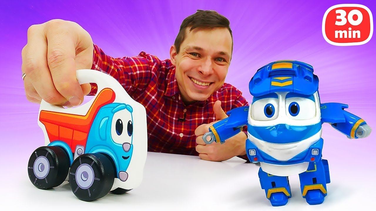Гонки и новоселье для друга! Лева помогает Роботу Поезду и строит крепкий дом для Робокара Поли