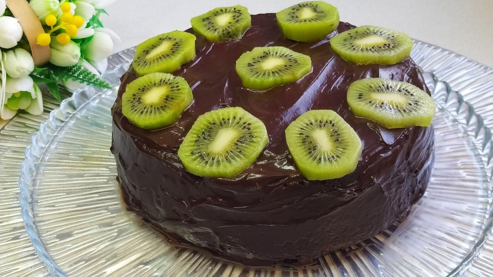 Шоколадный пирог который я готовлю без яиц и молока . Невероятно вкусный и нежный