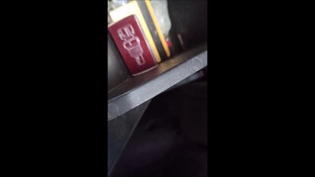 Снятие и установка бардачка Форд Фокус 1