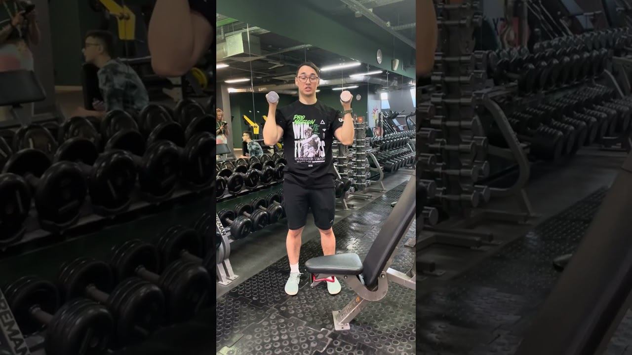 Вертикальный жим гантелей стоя/сидя на наклонной скамье