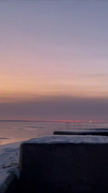 Сегодня эти виды дарят ощущение покоя и величия природы на контрасте с суровой архитектурой форта.