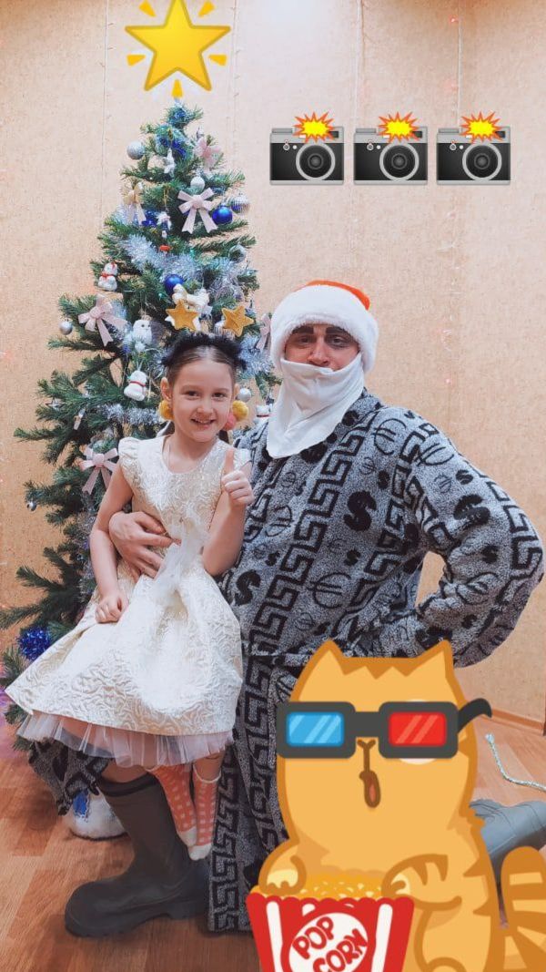 😱 УЖАС! 👺 ВОР пробрался в дом! Полина устроила ему тёмную! 🤣 песня Дава Манукян и Милана