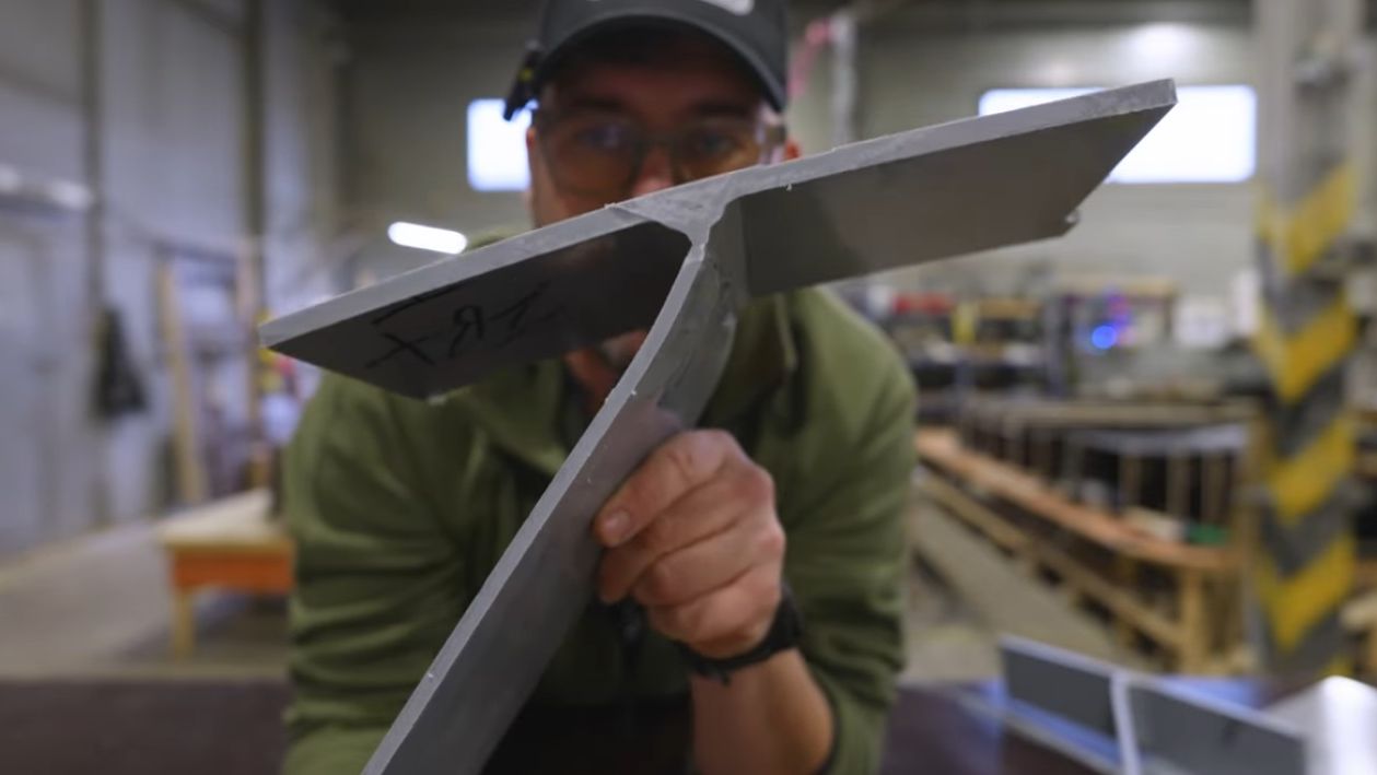 Телеграмм канал @lodki_pnd Отличие швов при сварке лодки экструдер или фен, почувствуйте разницу