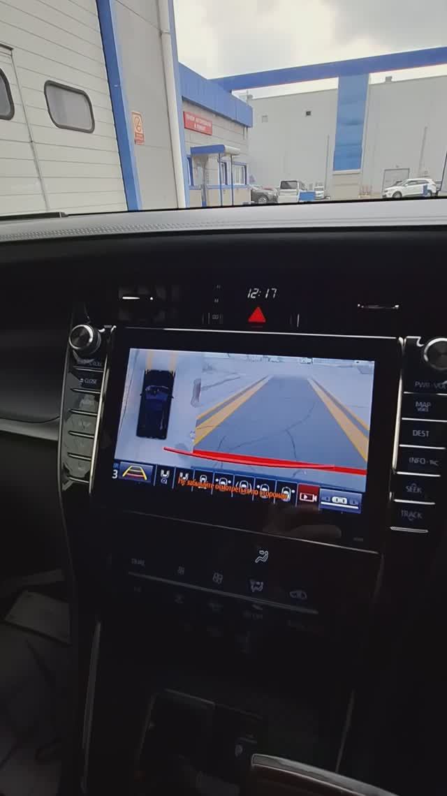 круговой обзор на родном мониторе Toyota Harrier