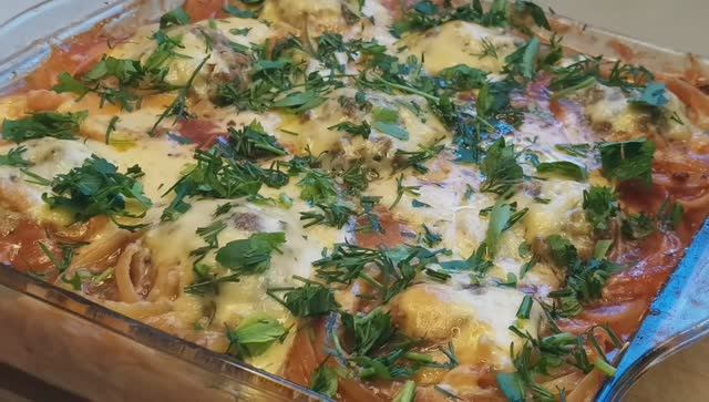 Самый вкусный ужин на скорую руку. Макаронные гнезда с фаршем овощами и грибами.