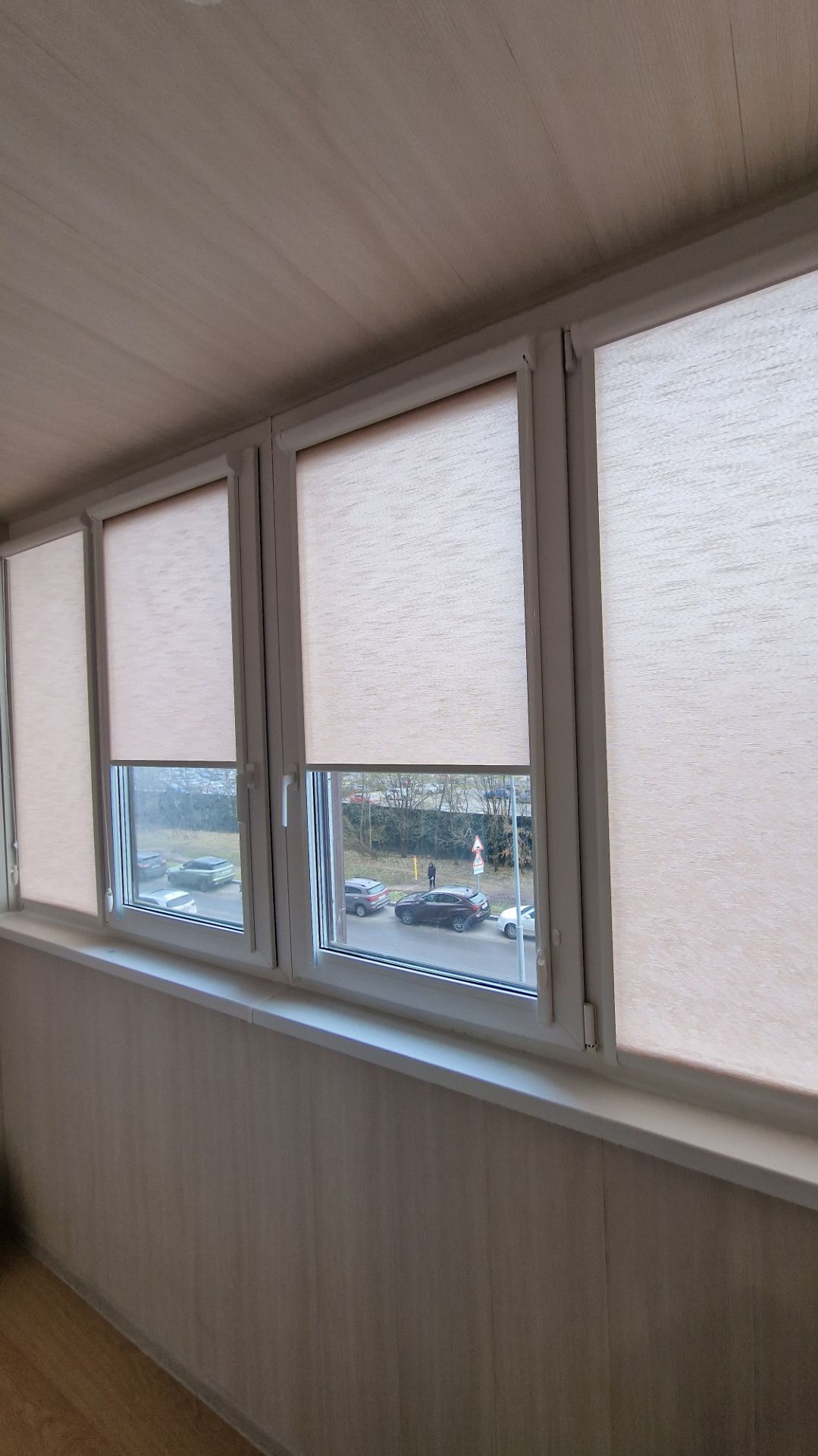 Кассетные рулонные шторки уни2. Ткань Балтик коричневый.