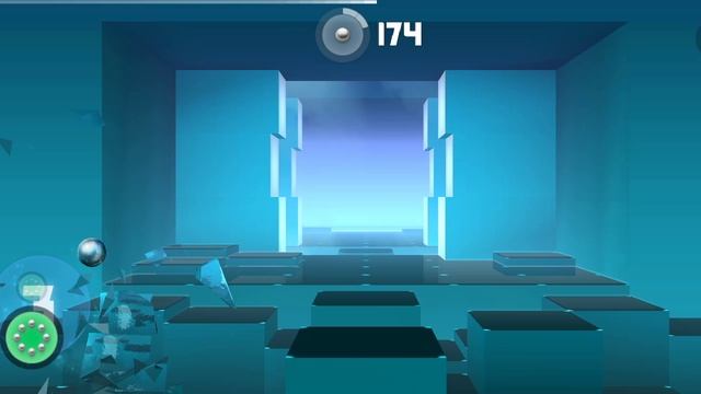 играю в свою первую игру