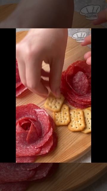 Шикарное украшение стола к новому году