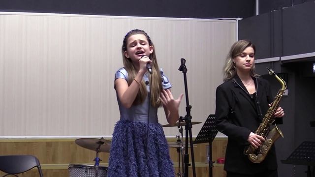 Муз. М. Дунаевского, сл. Дербенёва   «Ах, этот вечер»  из к\ф «Ах, водевиль, водевиль»