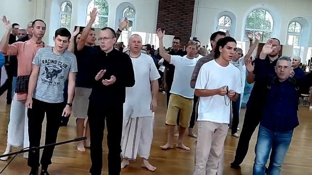 10 09 23  Гаура Арати на Лесном