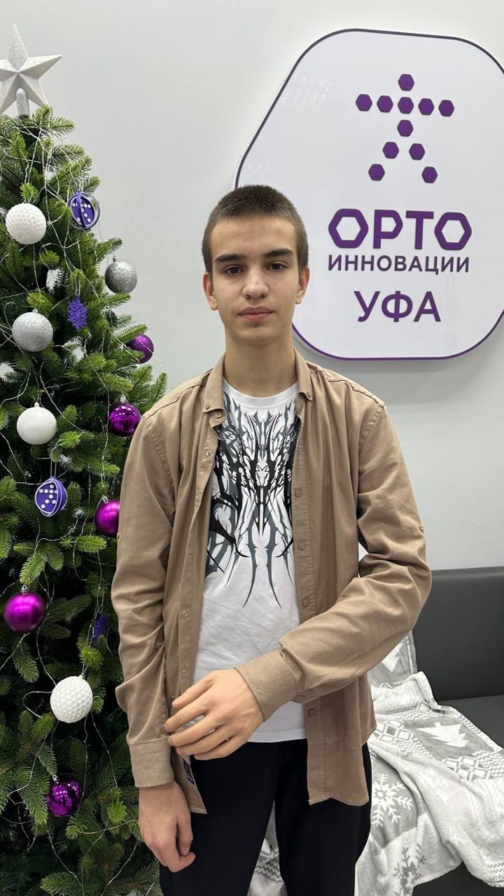 Ильяс благодарит за полученные протезы