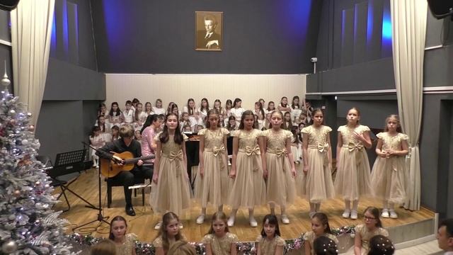 Муз. Г.Манчини, сл. Дж.Мерсера, аранжировка М.Славкина «Moon river»