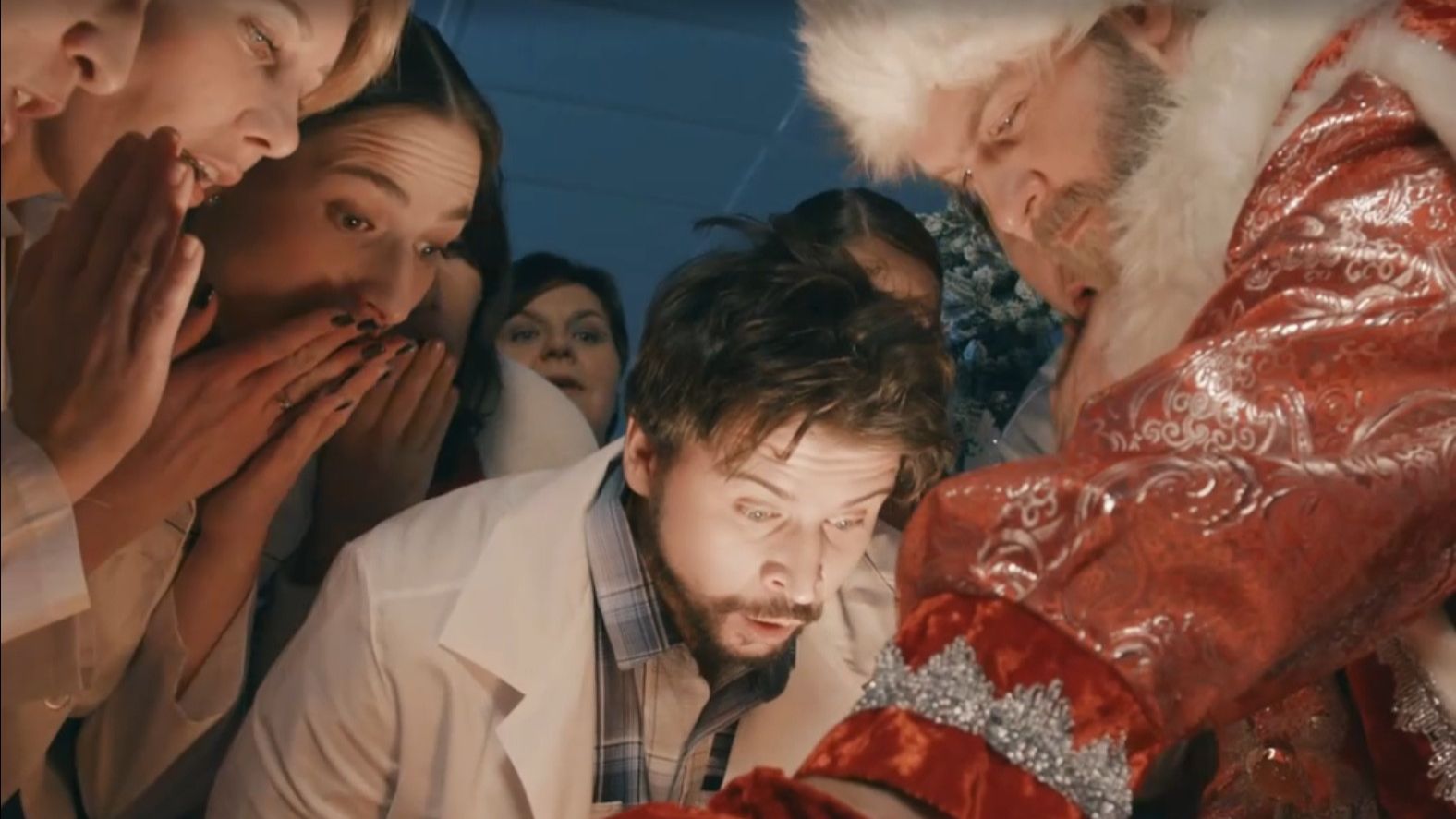 Новогоднее поздравление от Вектор-Бест с наступающим 2026 годом!