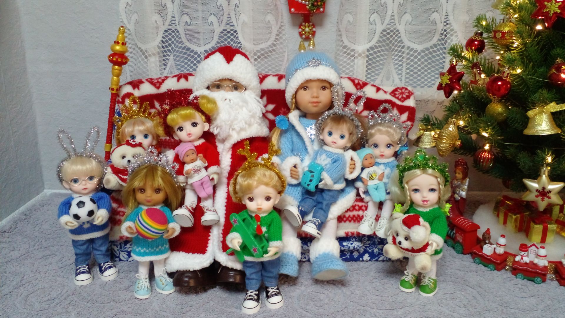 Новогодний утренник для малышей.