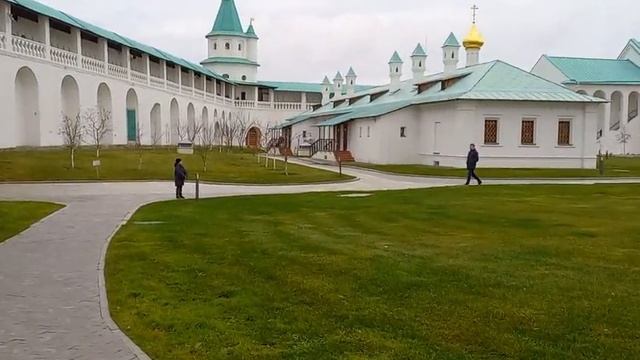 Вокруг собора. Новый Иерусалим. 4 ноября