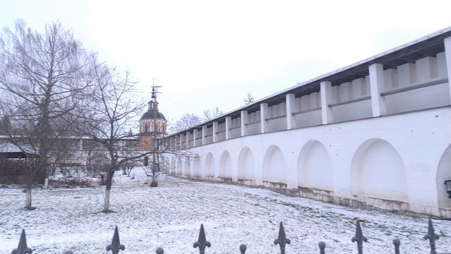 1000091874 В монастыре.mp4