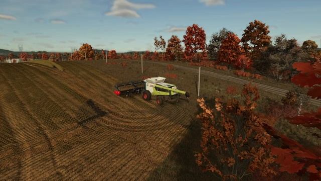 FS25 Claas Lexion 8900 молотит сою.