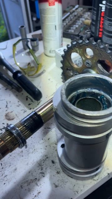 Замена подшипников задней оси квадроцикла 200 кубов