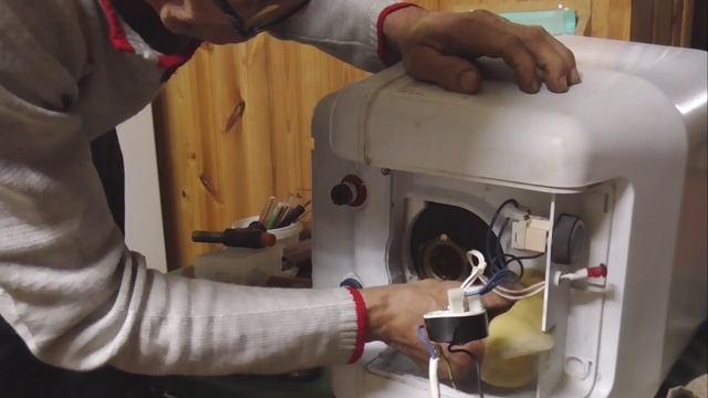 Мой фильм  Водонагреватель не греет...