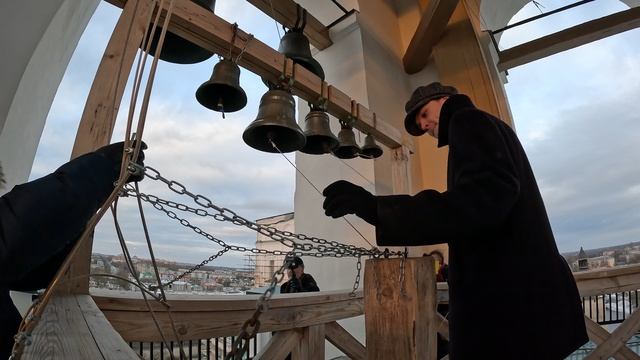 Колокольный звон, Макарий Постников. Колокольня Троицкого собора Псковского кремля, 9.01.2025