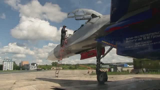 Лётчикам-испытателям посвящается