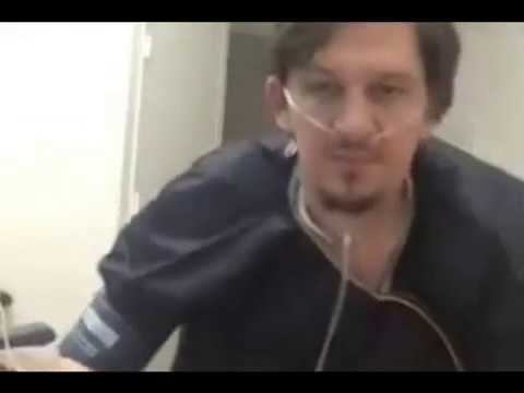 Чеченец из Франции с коронавирусом обратился с просьбой беречь себя и родных.