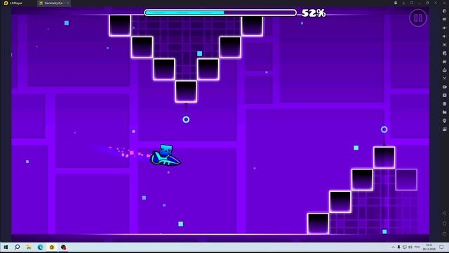 Играю в геометрий дэш прохожу BACK ON TRACK