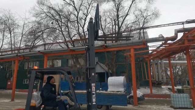 Вилочный погрузчик HELI CPCD20