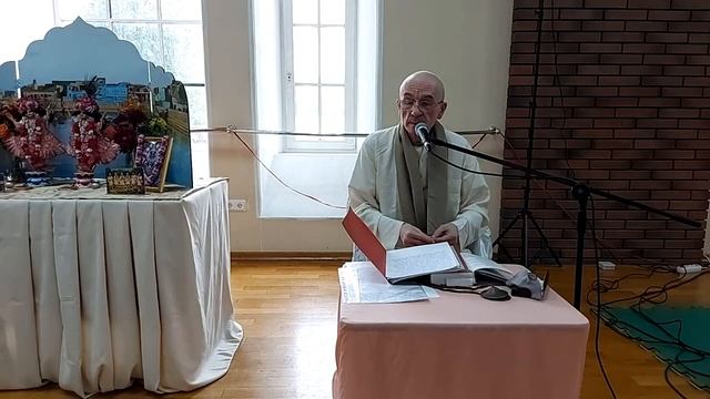 10 09 23  Программа, посвященная Е С Шриле Гопалу Кришне Госвами  Лекцию читает Шветадвипа прабху