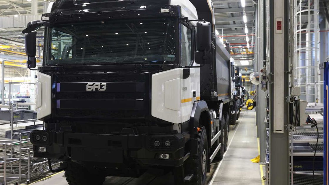 Первый серийный БАЗ запущен в производство под Петербургом