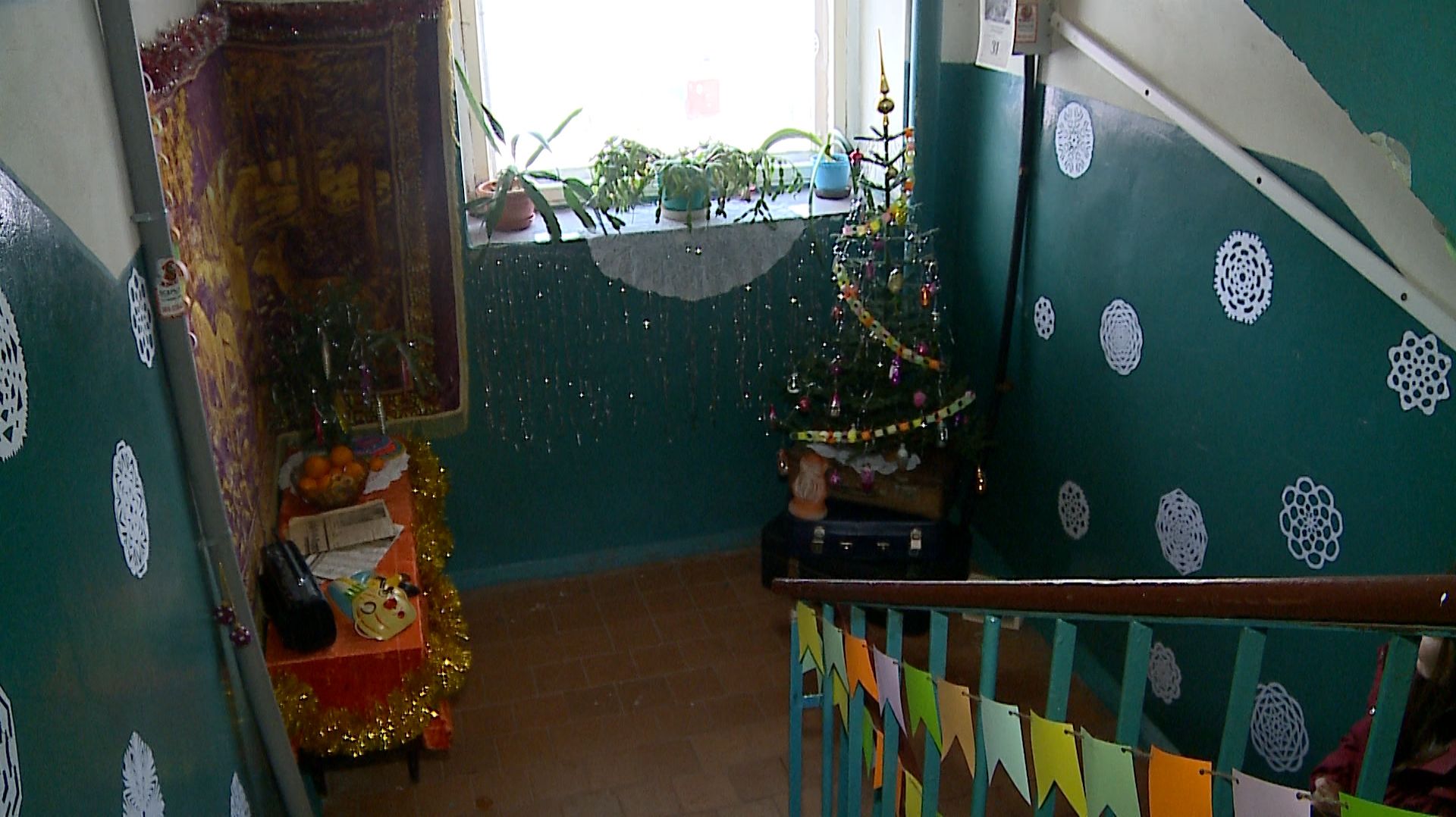 (Рыбинск-40) САМЫЙ ФОТОГЕНИЧНЫЙ ПОДЪЕЗД