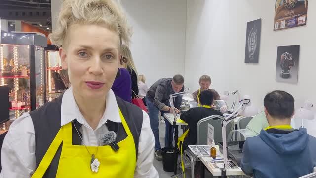 Мастер-класс по созданию инталии. Художник по камню Юлия Гоголь на выставке "Уникальная Россия"