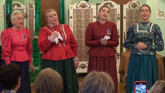 Из-под камушка