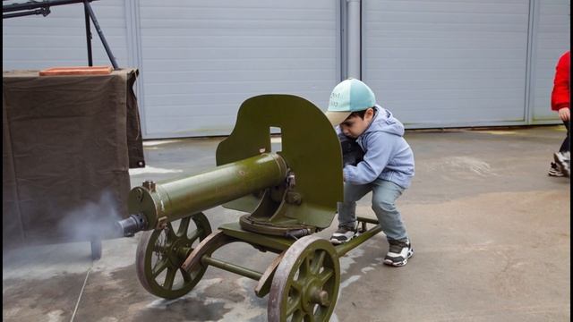 Искуственнфй интелект - ComfyUI, Video Gen Free, WhisperDesktop Проба - Как-то так