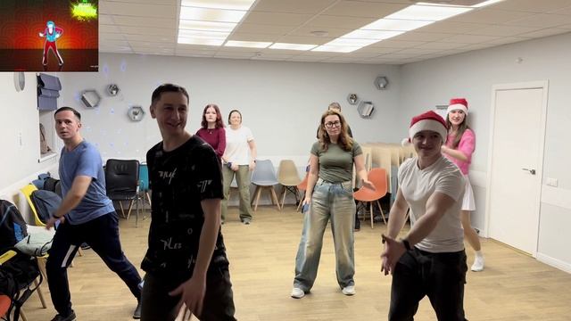 Elvis Presley - A Little Less Conversation - Just Dance - 12 встреч